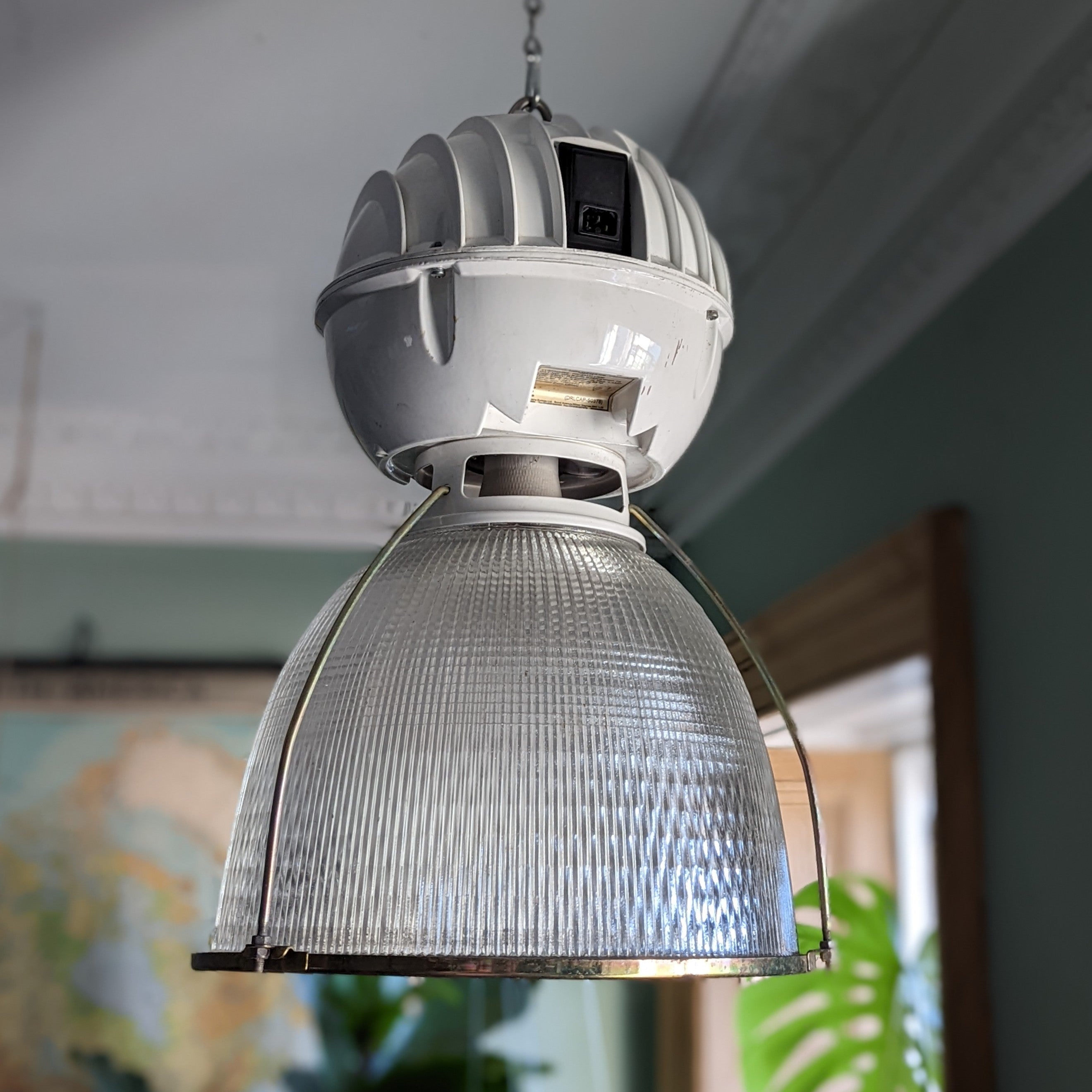 Lighting – CIRCUS OF CURIOS