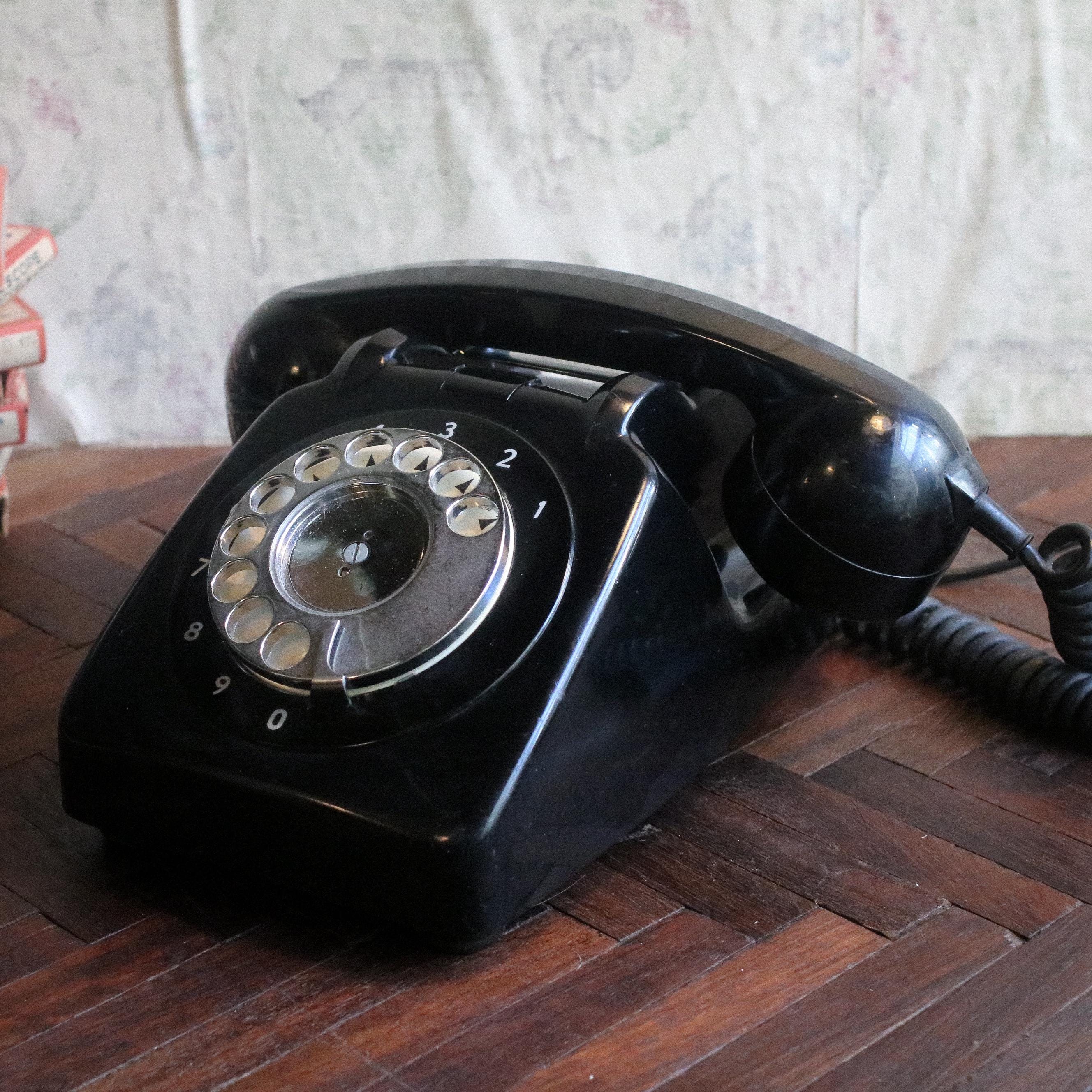 Vintage 1960's Plastic Rotary Telephone – CIRCUS OF CURIOS